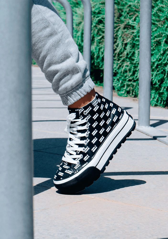 Zapatilla One Way Platform Flag Mujer - Dolly